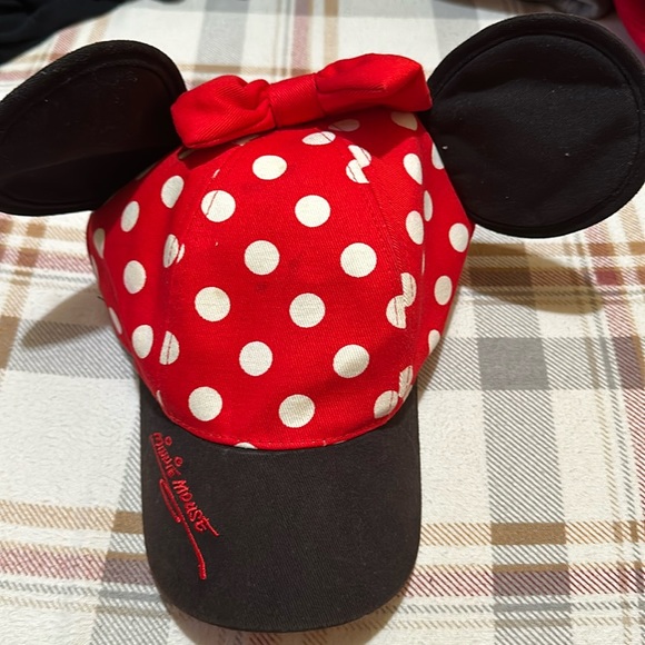 Disney | Accessories | Disney Minnie Mouse Hat | Poshmark